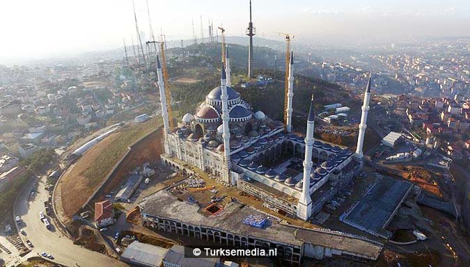 Turkije maakt zich op voor opening grootste moskee ooit - Turkse Media ...