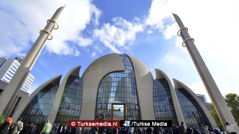 Turkse president opent unieke megamoskee in Keulen - Turkse Media ...