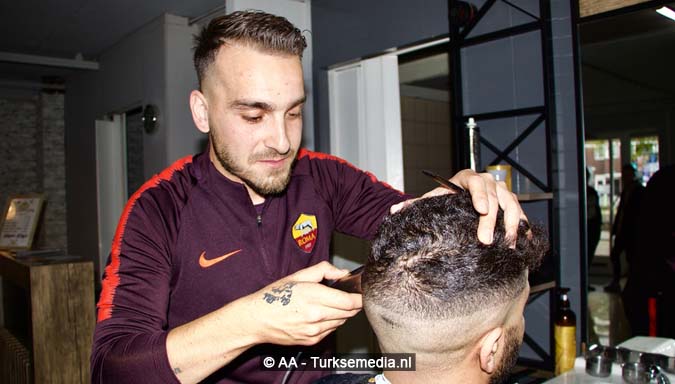 Turkse kapper held van Vlaardingen - Turkse Media - Exclusief Turks ...