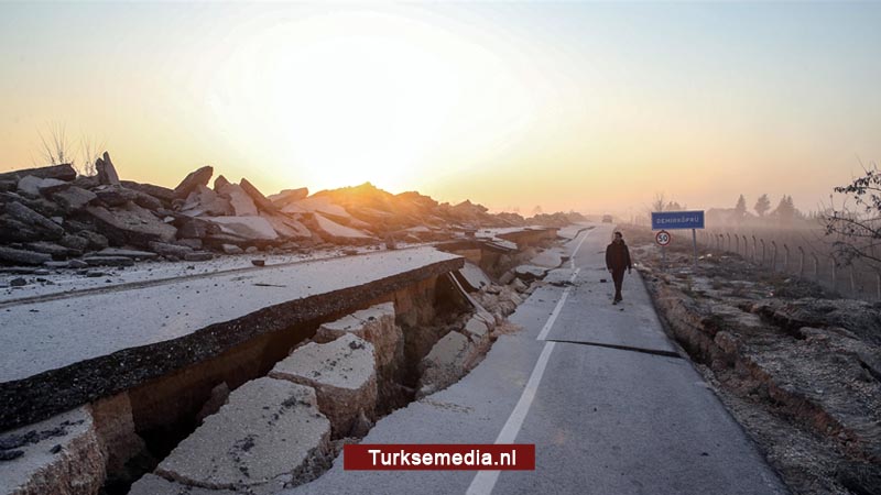 Aardbeving Turkije is ergste ooit: ‘Effectieve kracht van 12’ - Turkse ...