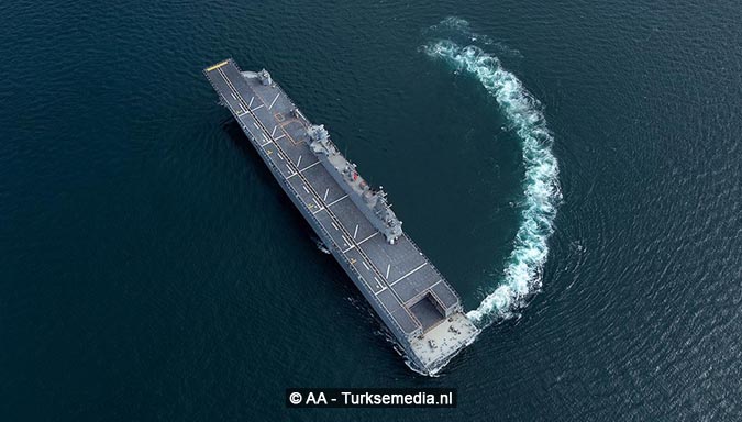 Turkije neemt vliegdekschip van eigen makelij in gebruik - Turkse Media ...