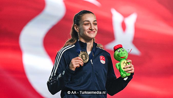 Turkse dames Europees kampioenen boksen en kickboksen - Turkse Media ...
